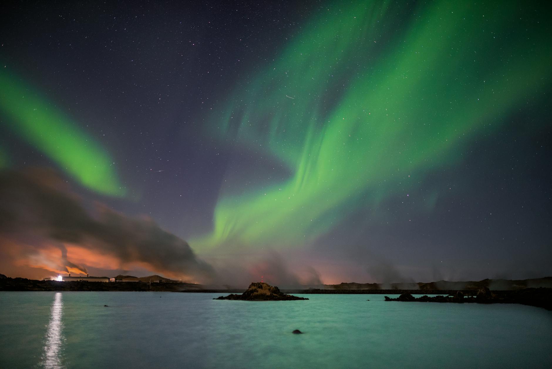Aurora Igloo Iceland: Best Glass Igloos for Northern Lights